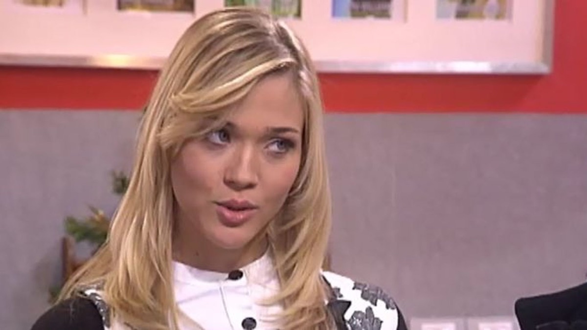 La boda de su ex - Yo Soy Bea (Temporada 3, Episodio 140) - Apple TV (ES)