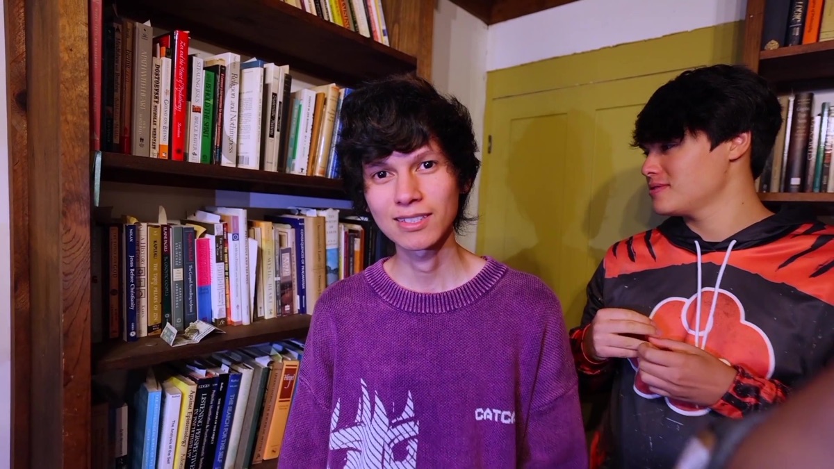 Last to Leave Conjuring House - Stokes Twins (Season 2, Episode 4 ...