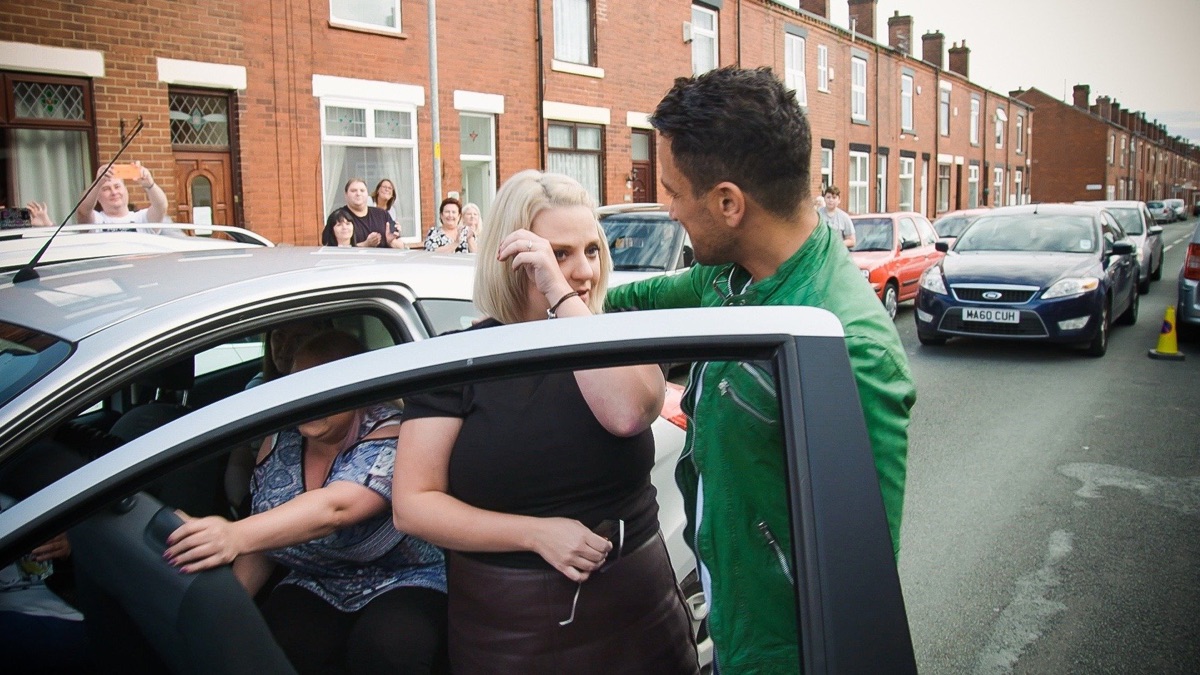 Laura Flaherty - 60 Minute Makeover With Peter Andre (Series 12 ...