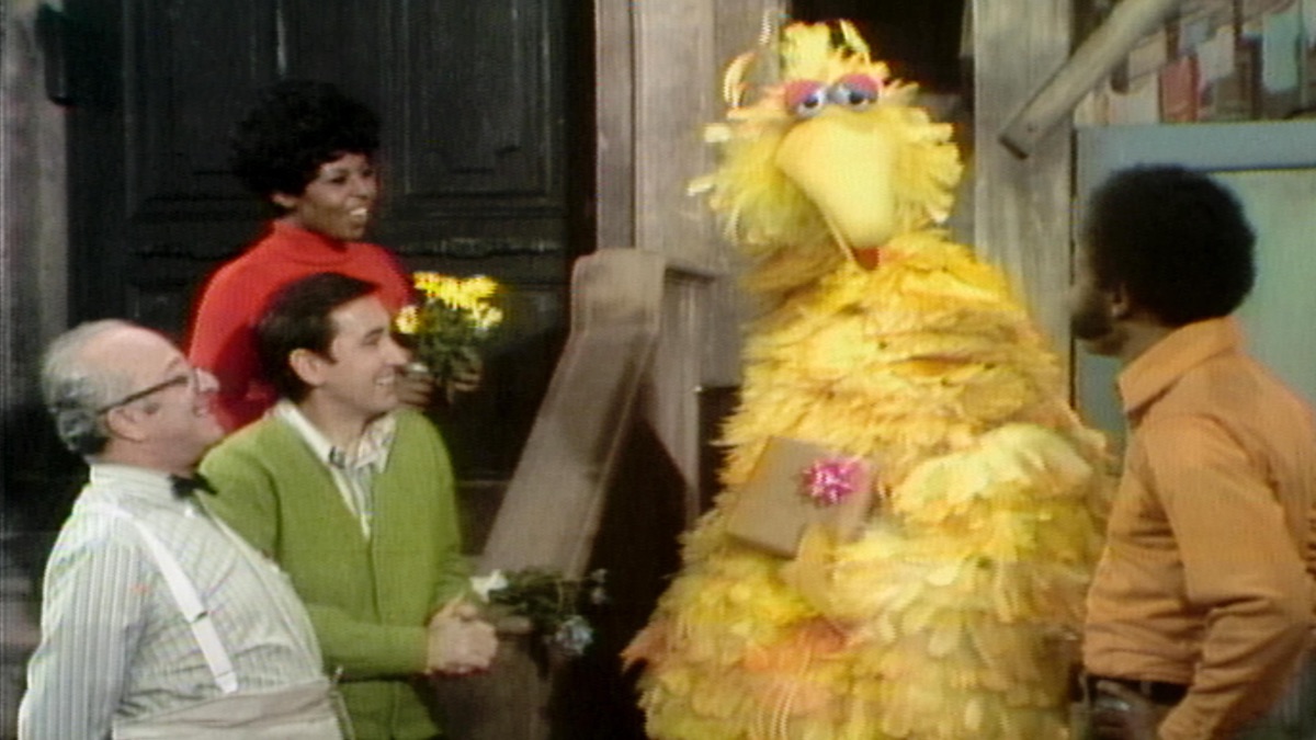 An Orange Grouch and a Green Grover - Sesame Street (Season 1, Episode ...