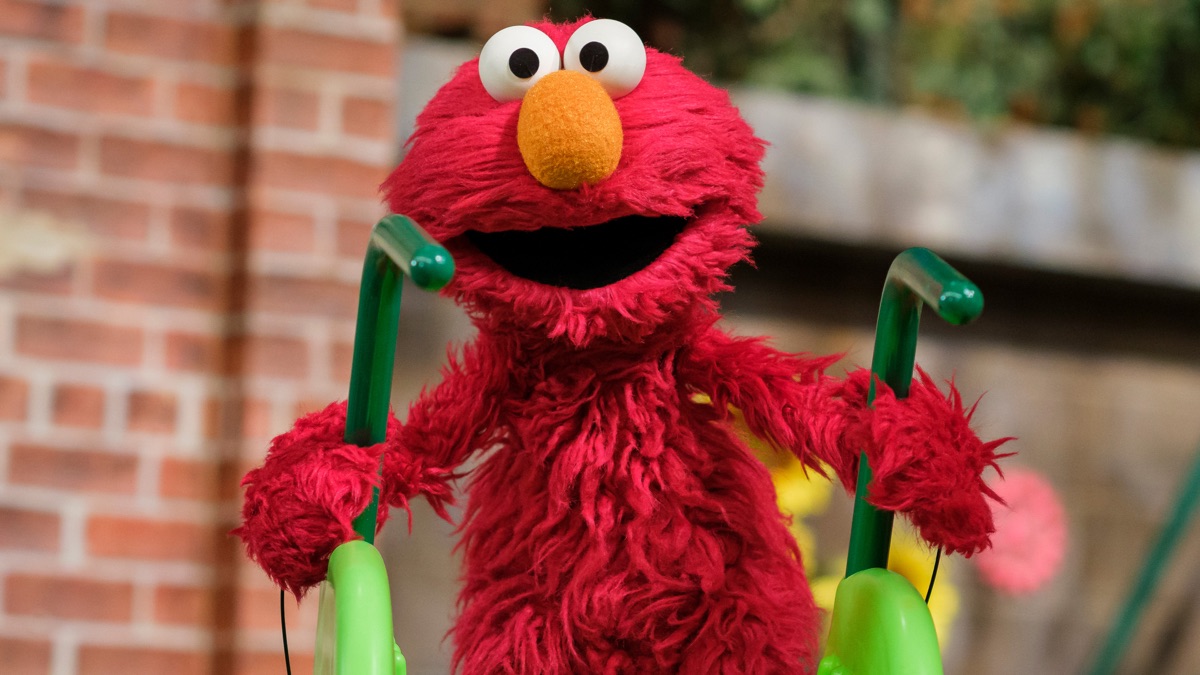 ‎Elmo Goes Down the Big Slide - Sesame Street (Series 54, Episode 31 ...