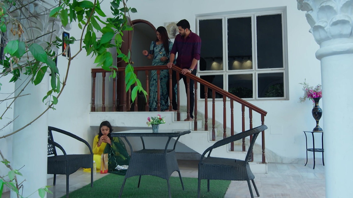 Rukmini Gets Caught Red-handed - Madhuranagarilo (Season 2, Episode 303 ...