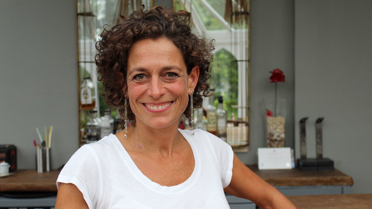 Colliters Brook Farm - The Hotel Inspector Returns (Season 6, Episode 1 ...