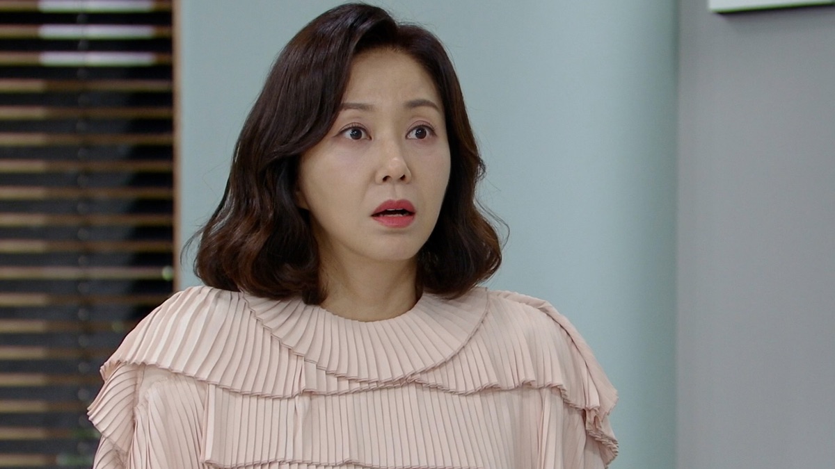 Su Ji and U Ri - Suji & Uri (Season 1, Episode 54) - Apple TV
