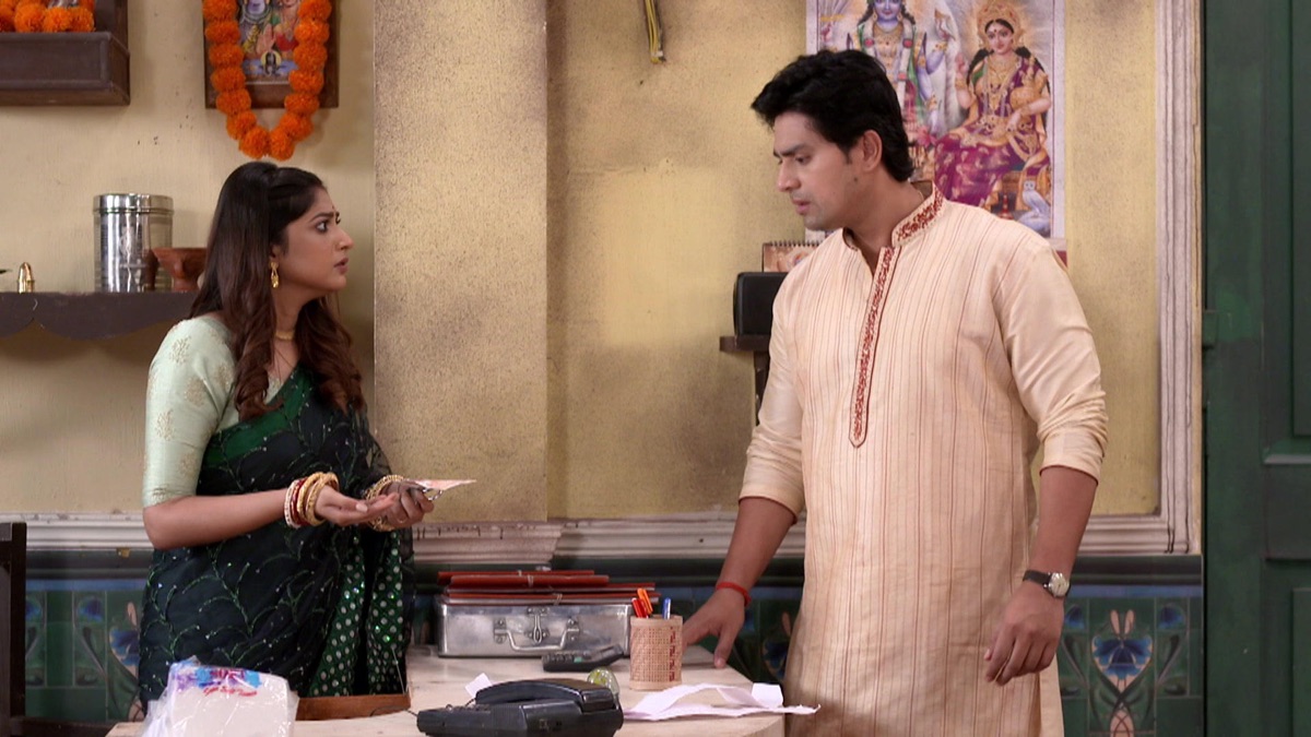 Oishani's Bold Move - Horogouri Pice Hotel (Season 1, Episode 174 ...