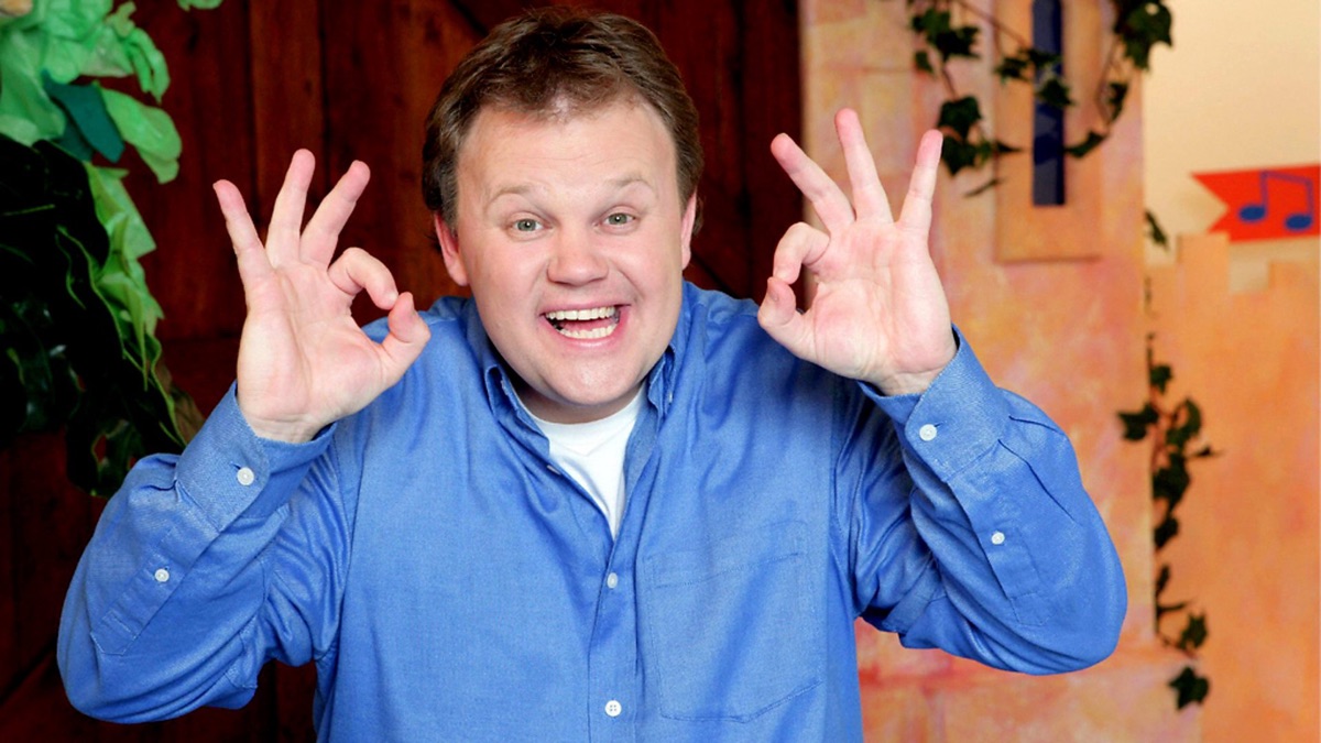 Yurts - Something Special (Series 7, Episode 23) - Apple TV (UK)