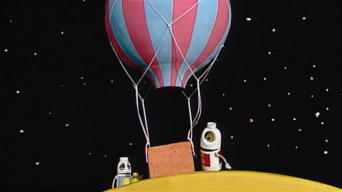 Little Bottle Floats Away - Button Moon (Series 7, Episode 4) - Apple ...