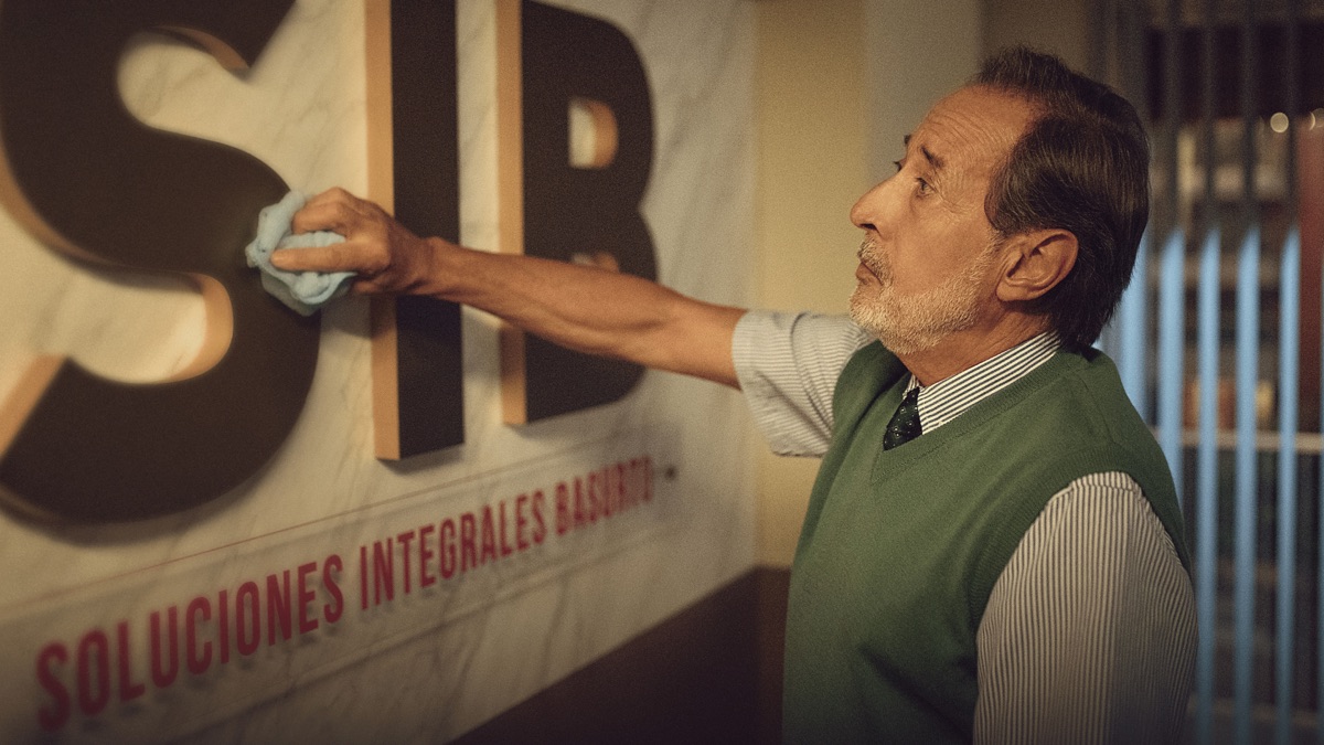 Soluciones Integrales Basurto - El encargado (temporada 3, episodio 2 ...