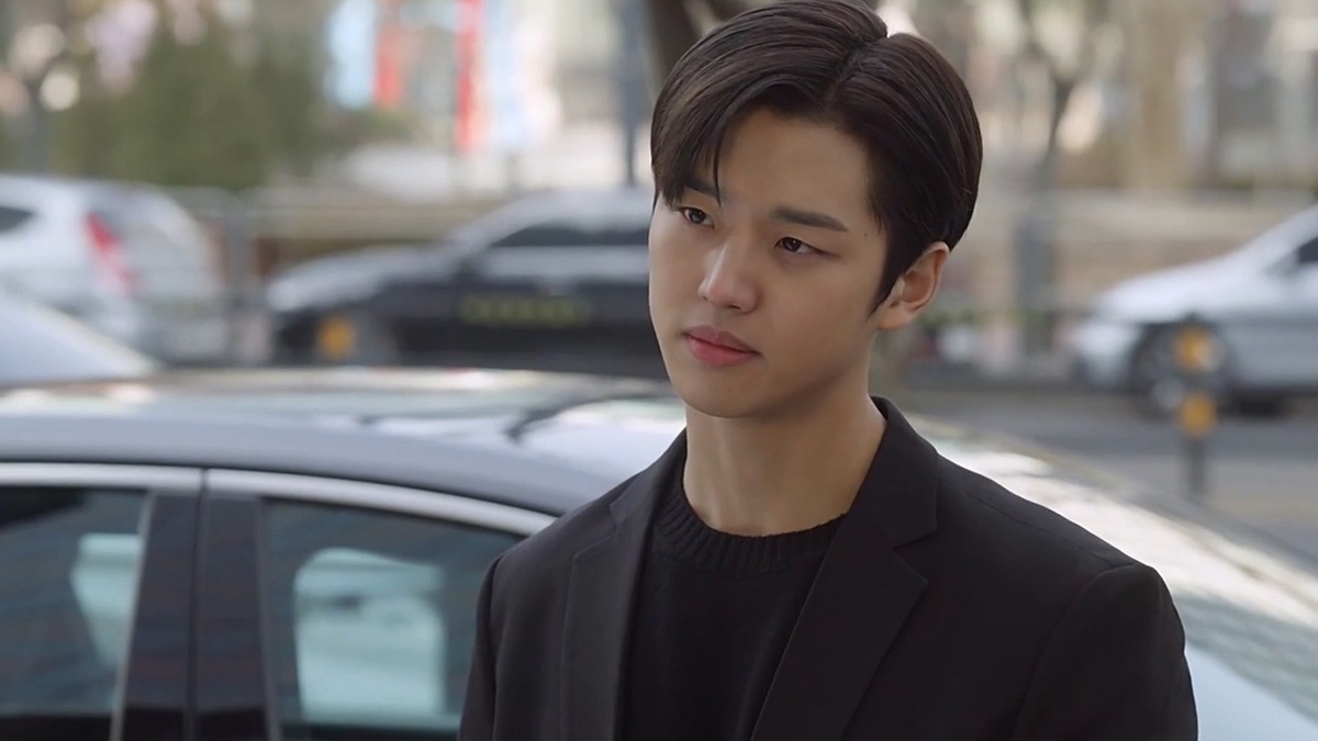 Phoenix 2020 - Phoenix (Season 1, Episode 87) - Apple TV