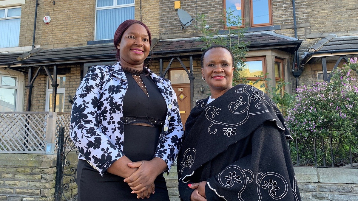 ‎Duplex Relocations - Four in a Bed (Series 25, Episode 7) - Apple TV (UK)