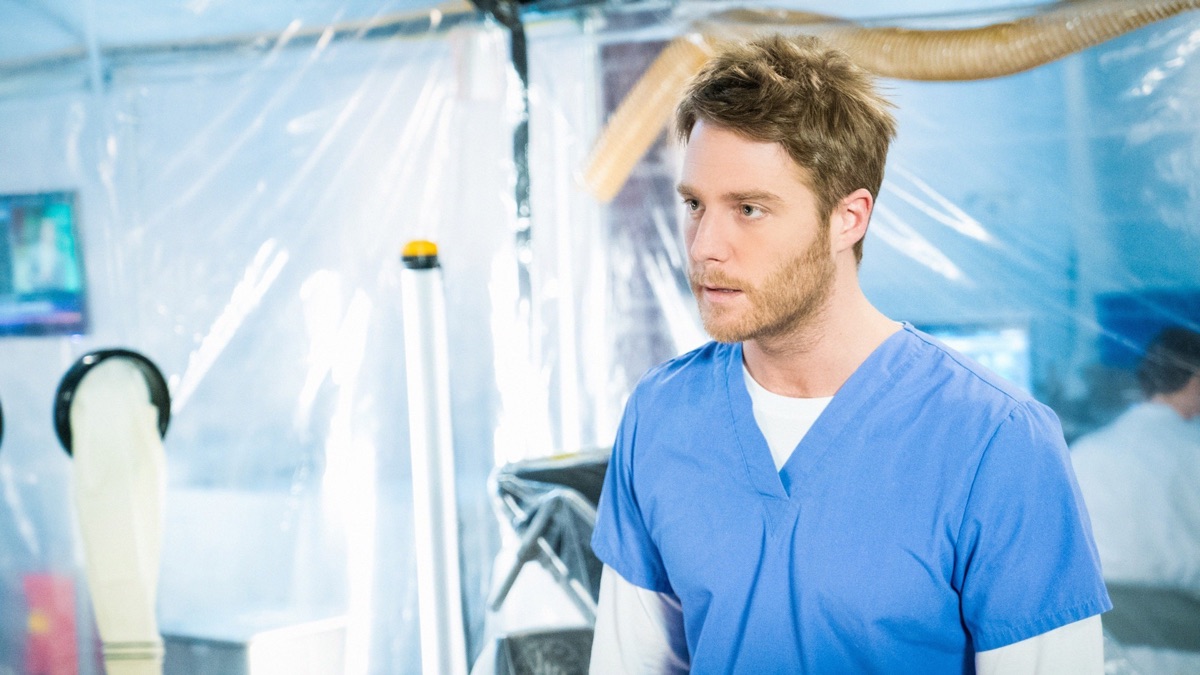 Close Encounters - Limitless (Season 1, Episode 17) - Apple TV