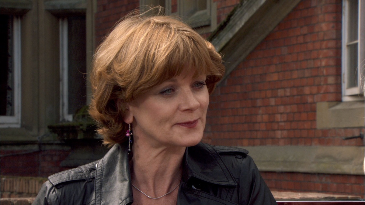 ‎Destroying Angel - Los asesinatos de Midsomer (temporada 4, episodio 2 ...