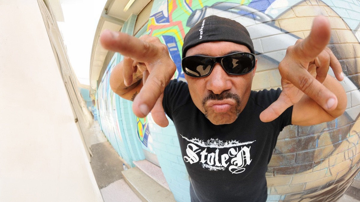 Outback Outlaw Comedian - Apple TV (AU)