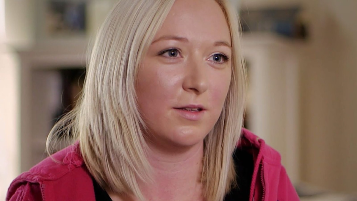 Clare Bernal - Murdered By My Stalker (Season 1, Episode 2) - Apple TV