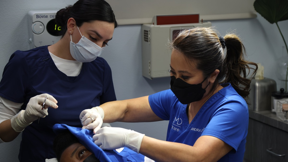 Postdr Pimple Popper Nevus And Bump Head