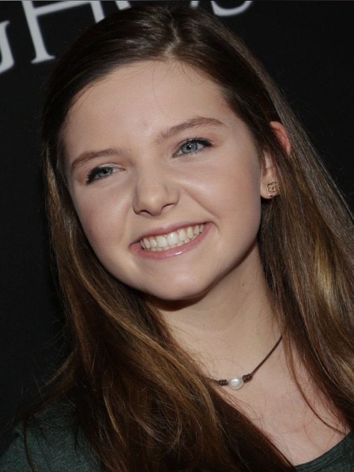 ‎Chloe Csengery Films and Shows – Apple TV