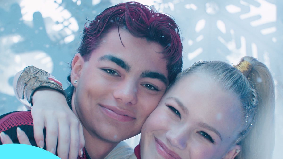 Snow Angels" | ZOMBIES 4: Dawn of the Vampires Music Video - Apple TV