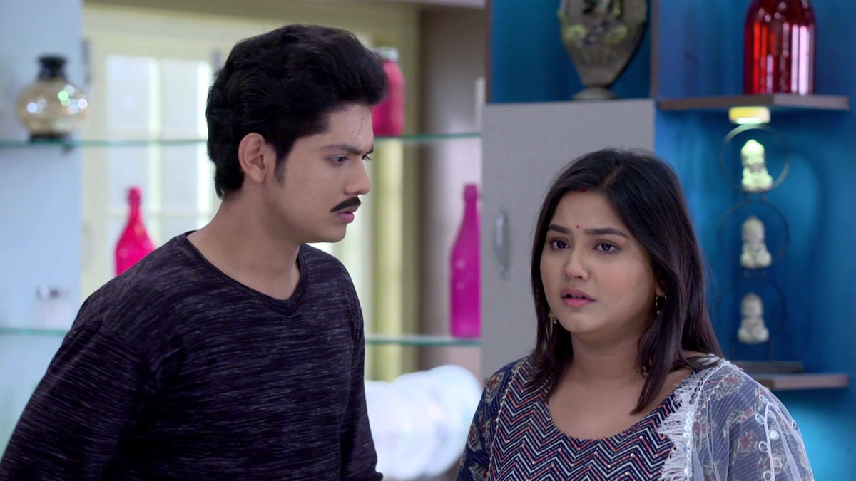 Debjani Comforts Rani - Tomader Rani (Season 1, Episode 166) - Apple TV