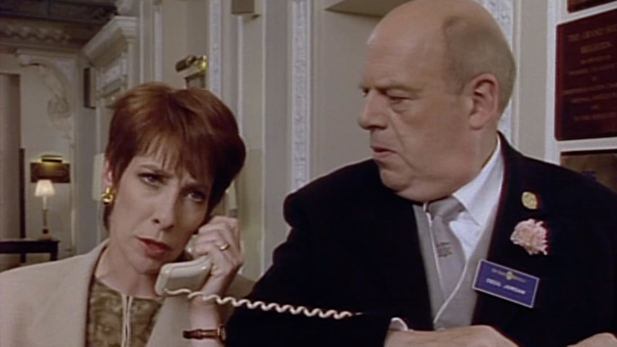 Dainty Dish - Lovejoy (Series 4, Episode 12) - Apple TV (UK)