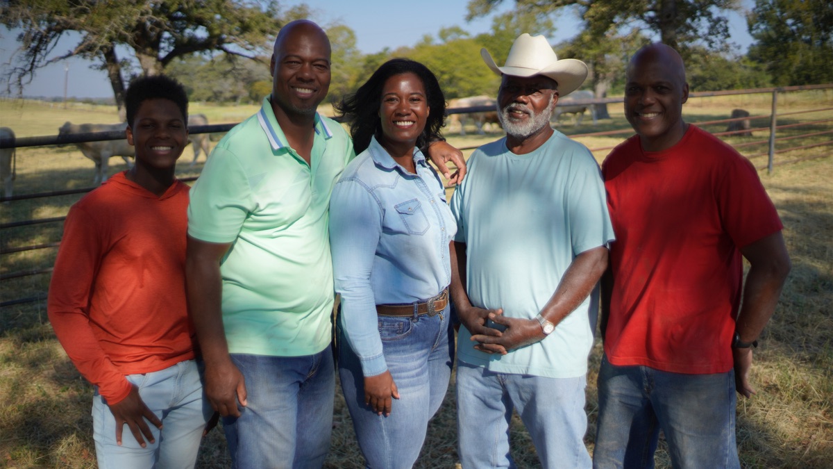 The Ratcliff Family - Family Dinner (Season 3, Episode 9) - Apple TV