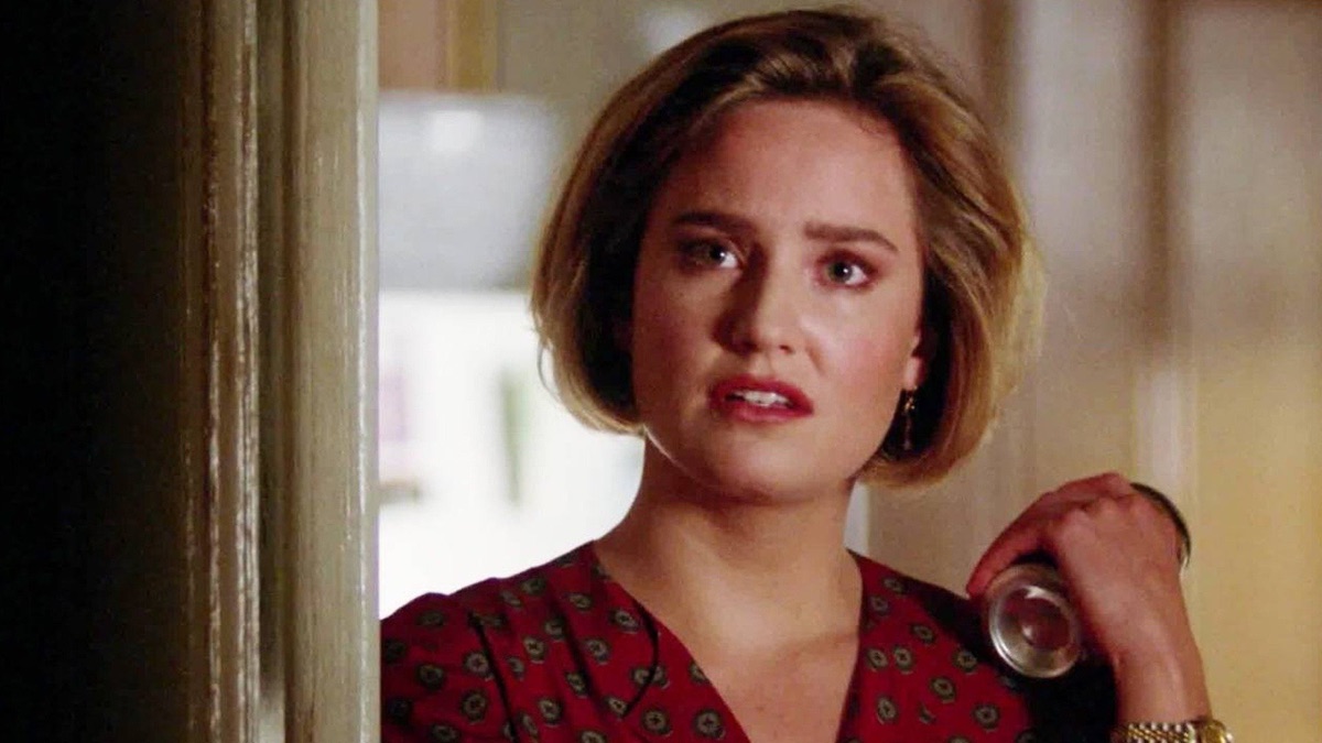 4B or Not 4B - NYPD BLUE (Series 1, Episode 2) - Apple TV (OM)