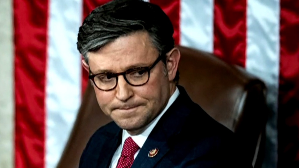 10/25 - CBS Evening News - Apple TV