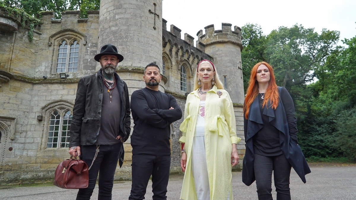 Lady Colin Campbell - Celebrity Help! My House Is Haunted (Series 2 ...