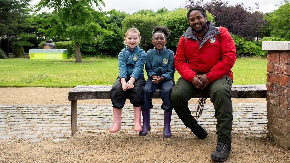Butterfly Feeder - Ranger Hamza's Eco Quest (Series 2, Episode 17 ...