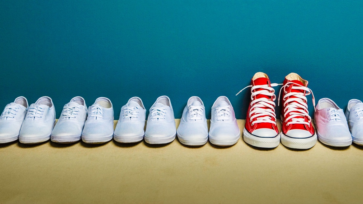 Living Different - Apple TV (BE)