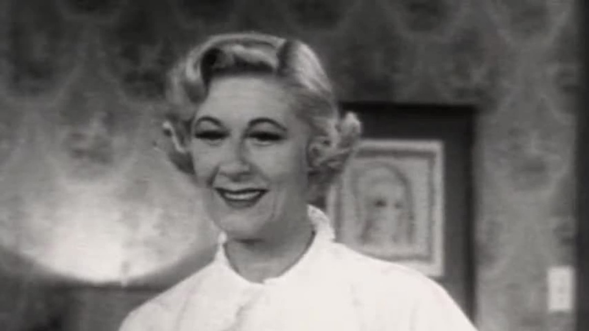 ‎New House - Best Of I Married Joan (Series 3, Episode 1) - Apple TV (UK)
