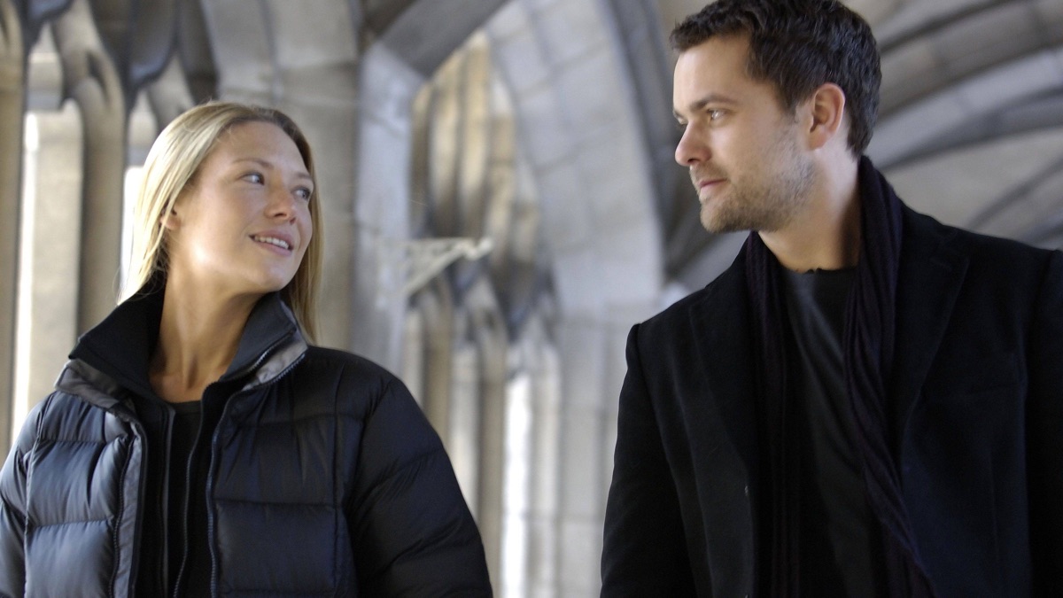 ‎Pilot - Fringe (Season 1, Episode 1) - Apple TV (ID)