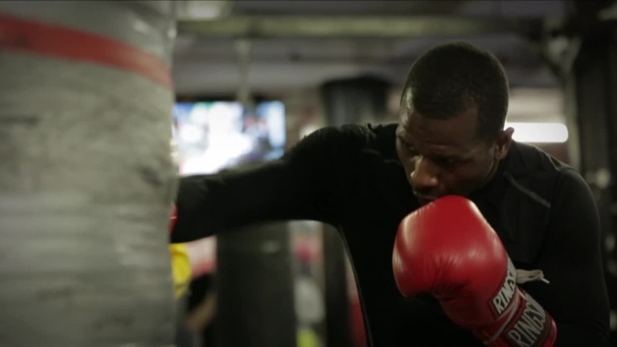 World Championship Boxing: Terence Crawford vs. Hank Lundy - Apple TV