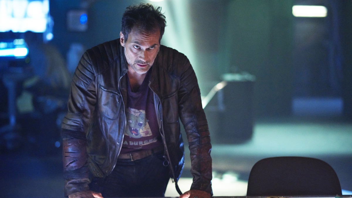 ‎Bodies of Water - 12 Monkeys (Series 2, Episode 5) - Apple TV (FI)