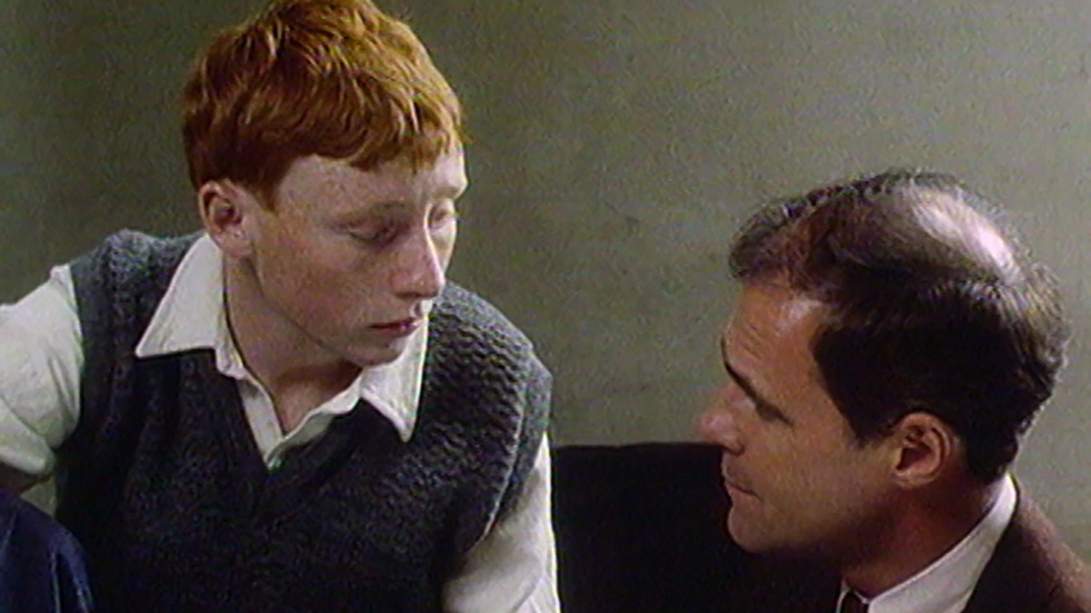 Winning the Peace - Doctor Finlay (Series 1, Episode 3) - Apple TV (UK)