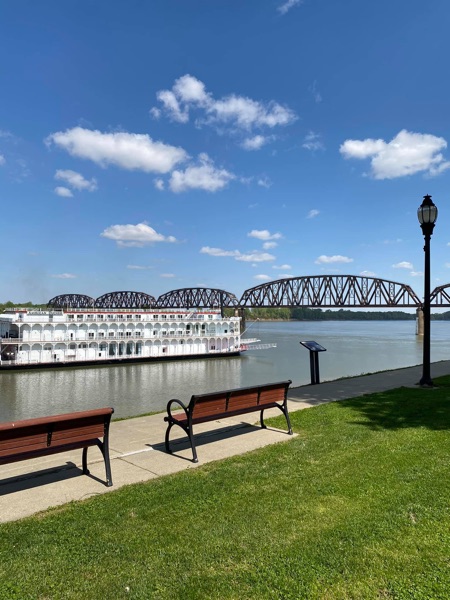 Iconic Henderson Attractions Guide - Apple Maps