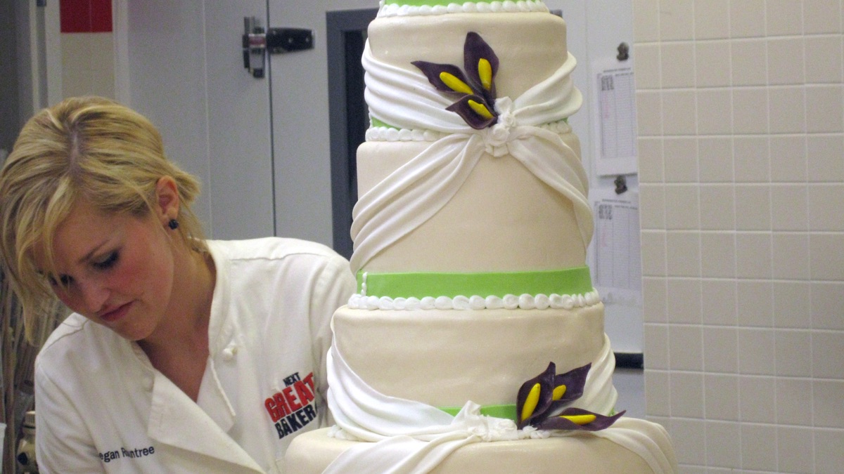 Here Comes the Bride! – Cake Boss: Next Great Baker (Season 1, Episode ...