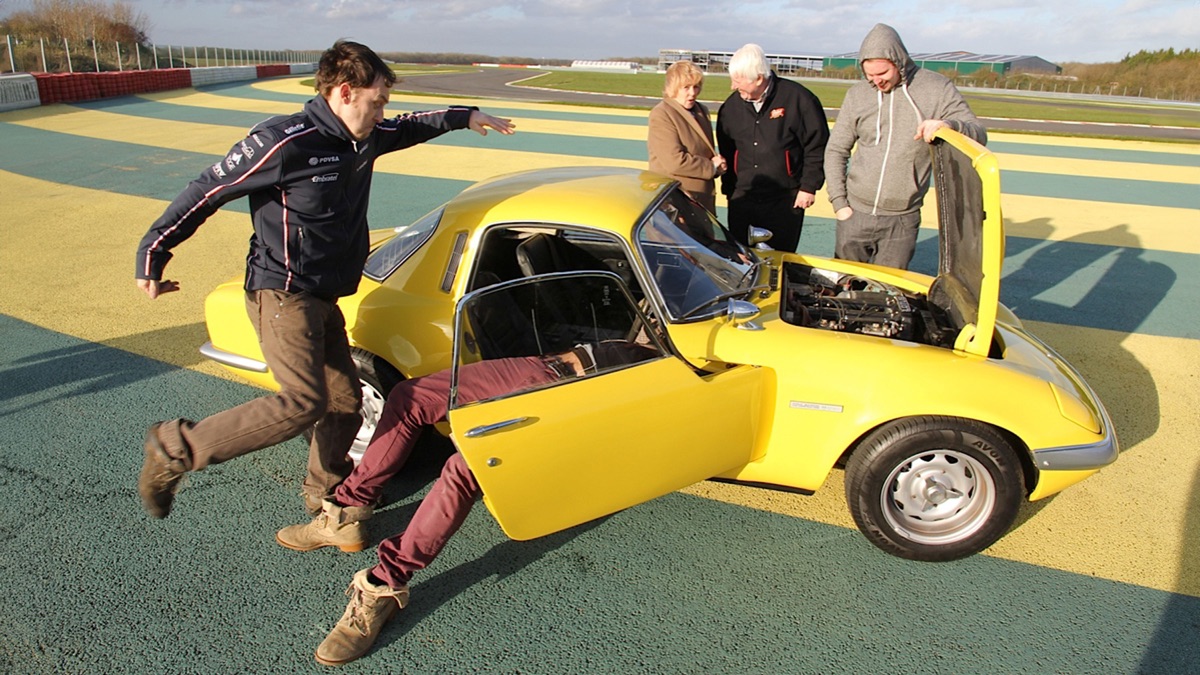 ‎Lotus Flower - Car SOS (Series 1, Episode 10) - Apple TV (KR)