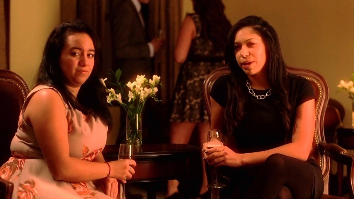 Broken Heartland - Secret Lives of Stepford Wives (Season 1, Episode 4 ...