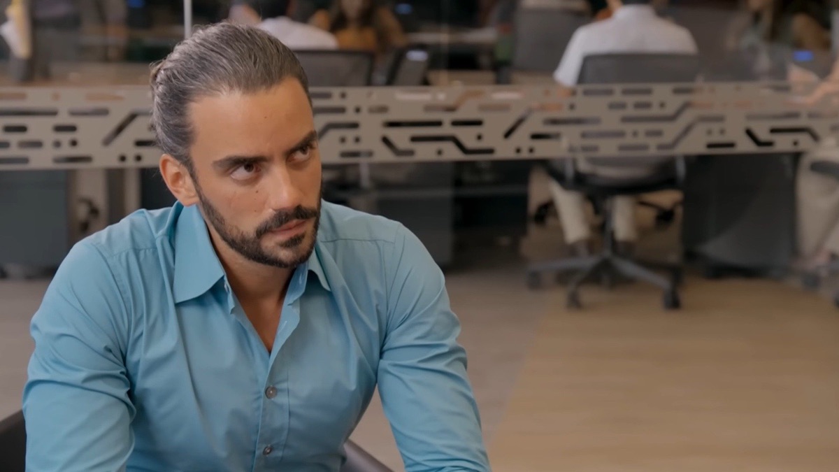 Una espía en mi vida - Cabo (Season 1, Episode 40) - Apple TV