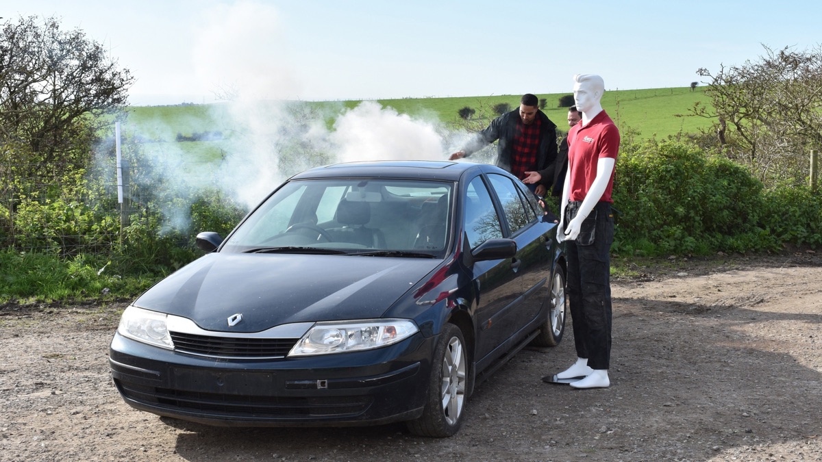 Cars - How Hacks Work (Season 1, Episode 11) - Apple TV