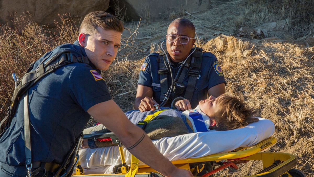 Next of Kin - 9-1-1 (Season 1, Episode 3) | Apple TV