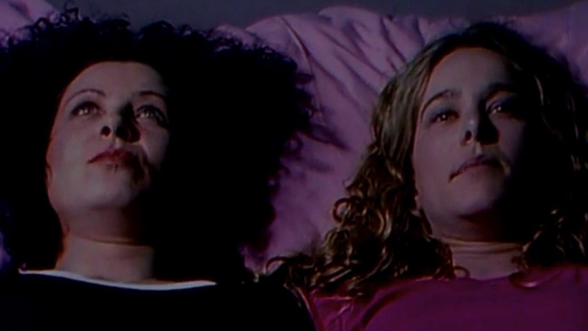 Bed Scenes - Apple TV (UK)