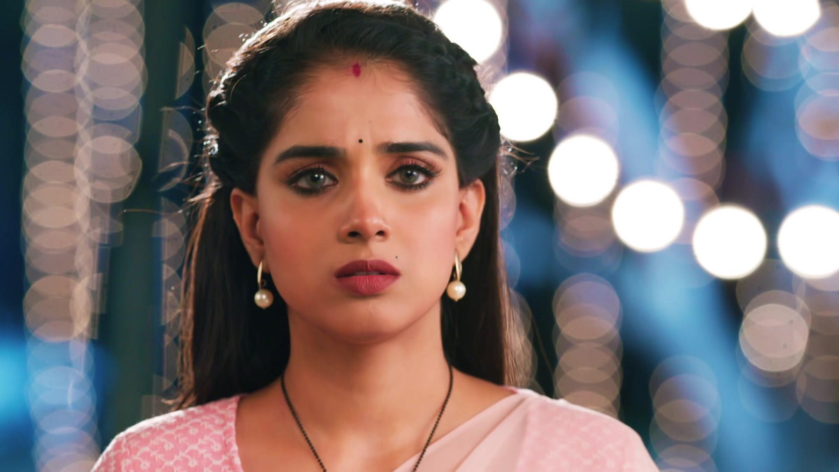 Abhira Is Deeply Touched - Yeh Rishta Kya Kehlata Hai - Apple TV