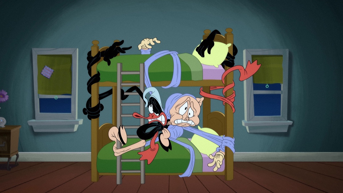 Battle of the Bunk / End of the Leash Gag: Pull the Carpet Out / Hot ...