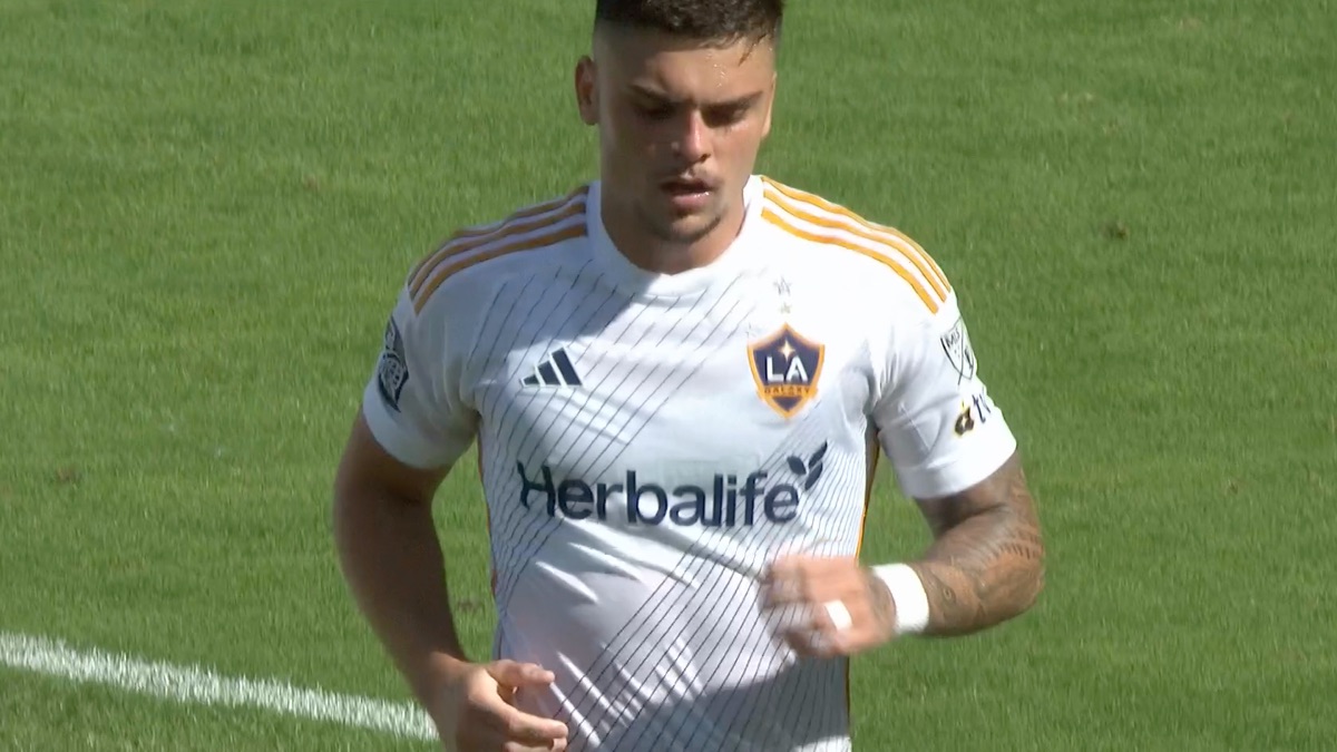 ‎Goal: Gabriel Pec vs. STL, 41' – Watch MLS Highlights