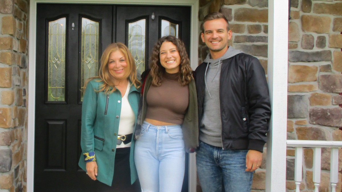 Kicking It In the Country - House Hunters: Volume 7 (temporada 236 ...