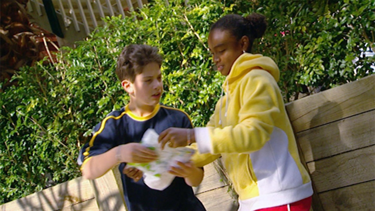 ‎Come Back Can, Smashing Trick, Leaking Painting - Backyard Science (Series 1, Episode 11 ...