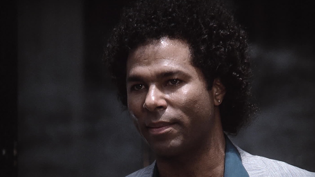 ‎Lo que sea necesario - Miami vice (temporada 2, episodi 3) - Apple TV (ES)