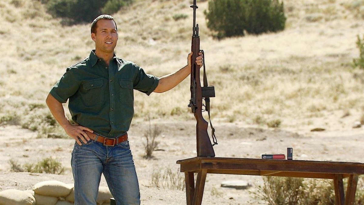Sweating Bullets – Top Shot (Season 4, Episode 1) - Apple TV (CA)