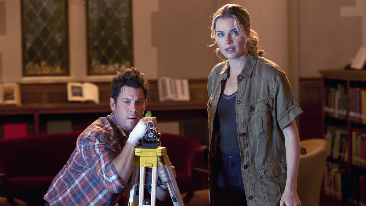 ‎And the Broken Staff - The Librarians (Series 2, Episode 2) - Apple TV ...